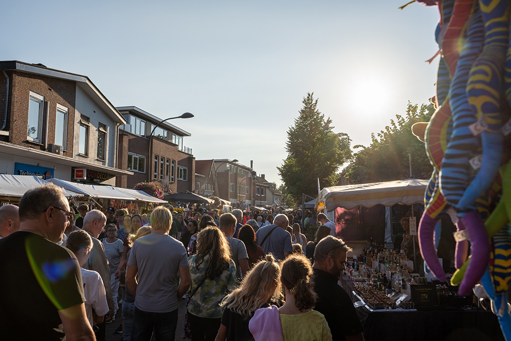 Zomeravondbraderie in Ermelo - Ermelosezaken.nl